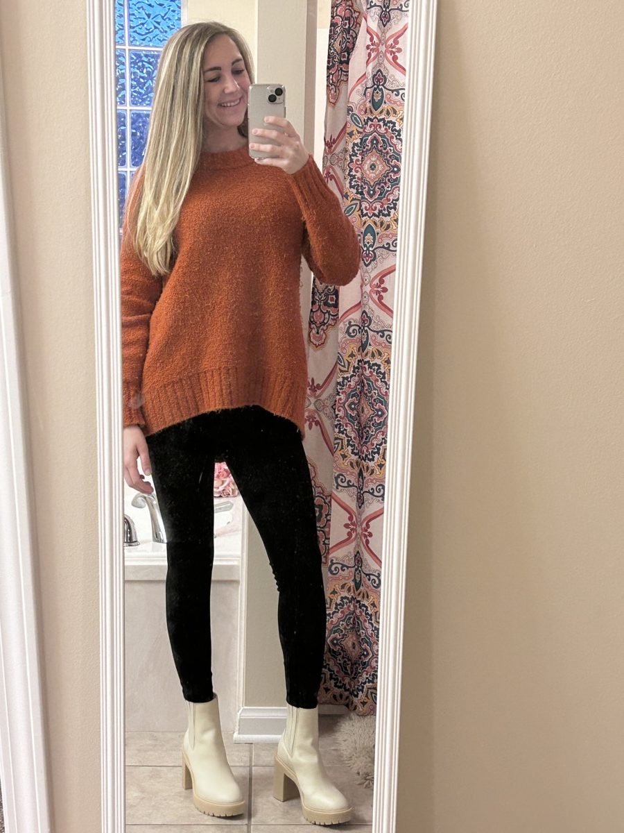 7 Cute Fall Teacher Outfit Ideas - Teach Without a Doubt